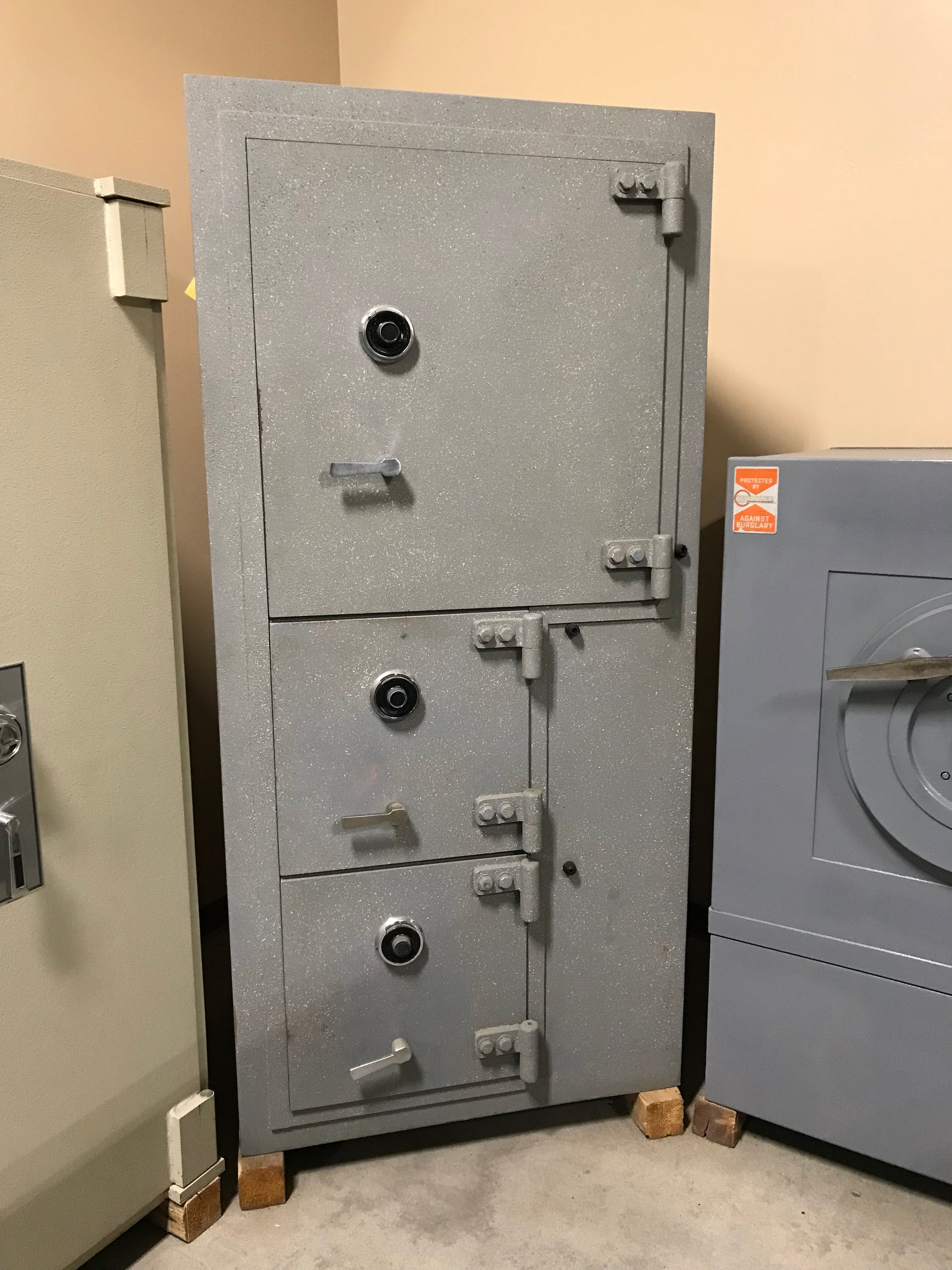 Used Safes - T&T Liberty Safe